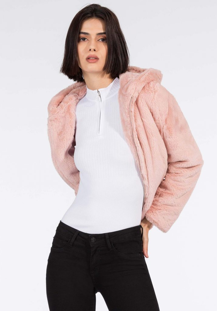Casaco rosa de pelo c/ capuz - Tiffosi | Jutina | Compre Online